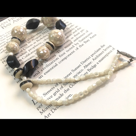 unknown | Jewelry | Vtg Confetti Lucite Mop Shell Inclusions Necklace ...